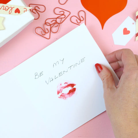 Tips for Writing the Perfect Romantic Valentine's Day Card: Heartfelt ...